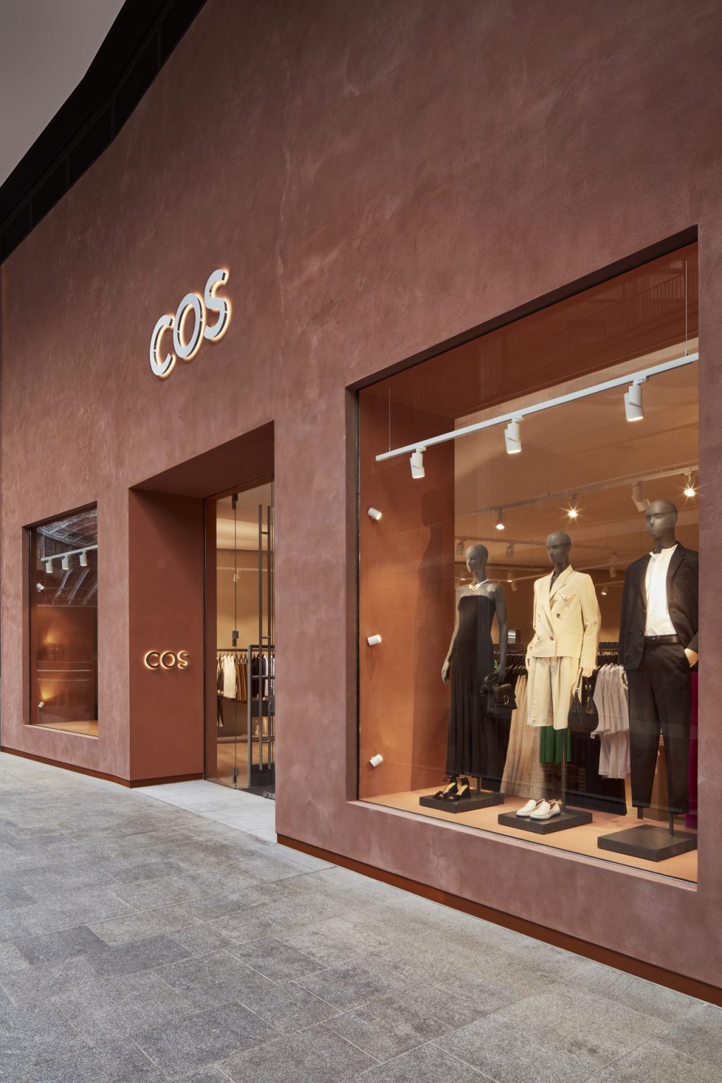 COS - St James Quarter